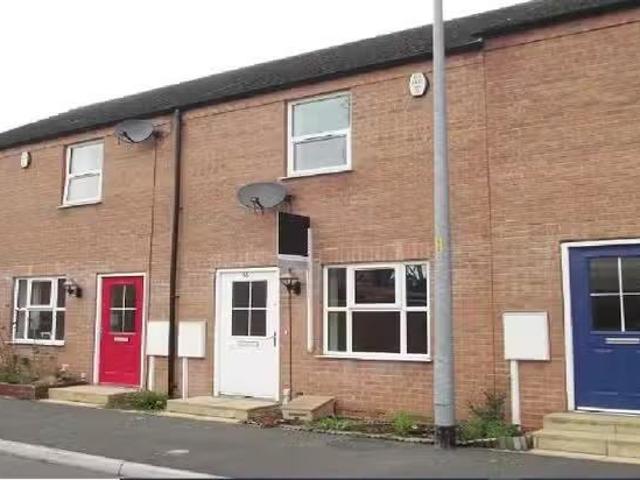 Rental! 1 BA 2 bedroom terraced house for rent in Danes Close.
