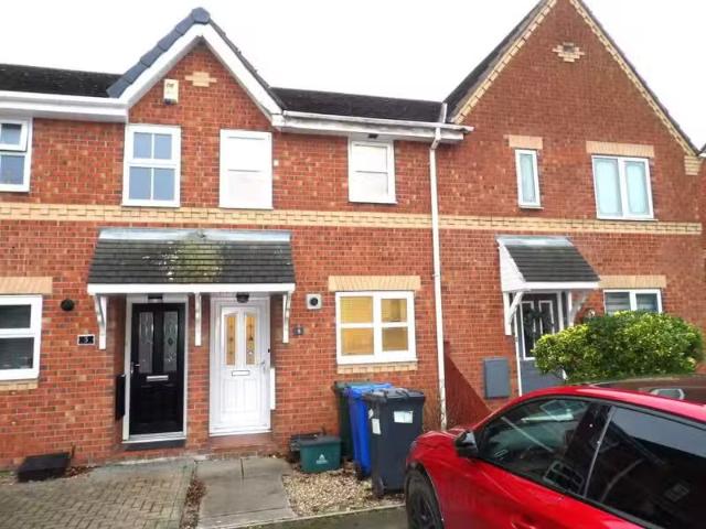 Cozy 1 BA 2 bedroom terraced house for rent in Maidwell Way Do.