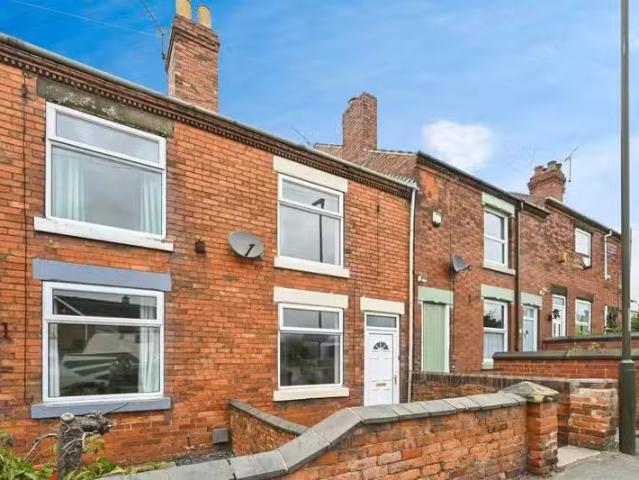 Cheap 1 BA 2 bedroom terraced house for rent in Peasehill, RIP.