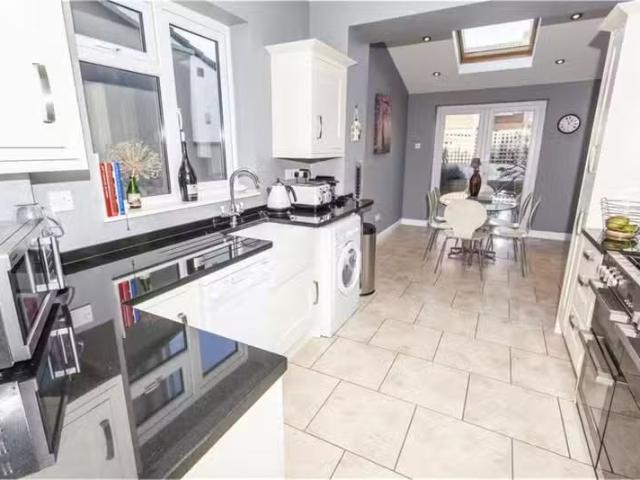 Deal! 1 BA 2 bedroom terraced house for rent in Ruby Street, B.