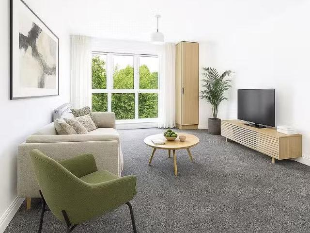 Rental! 1 BA 3 bedroom apartment for rent in Evergreen View, A.
