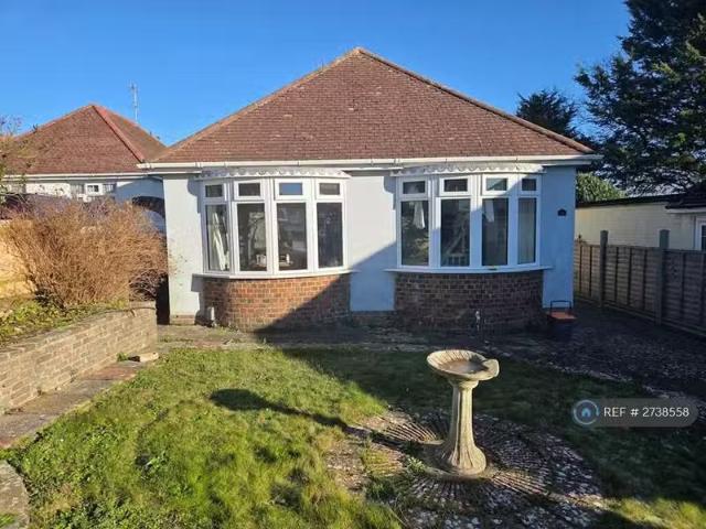 New 1 BA 3 bedroom bungalow for rent in Downsway, Brighton, BN2