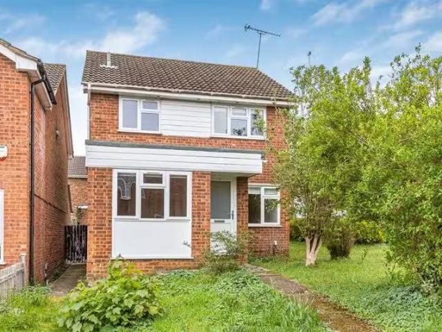 Charming 1 BA 3 bedroom detached house for rent in Linwood Roa.