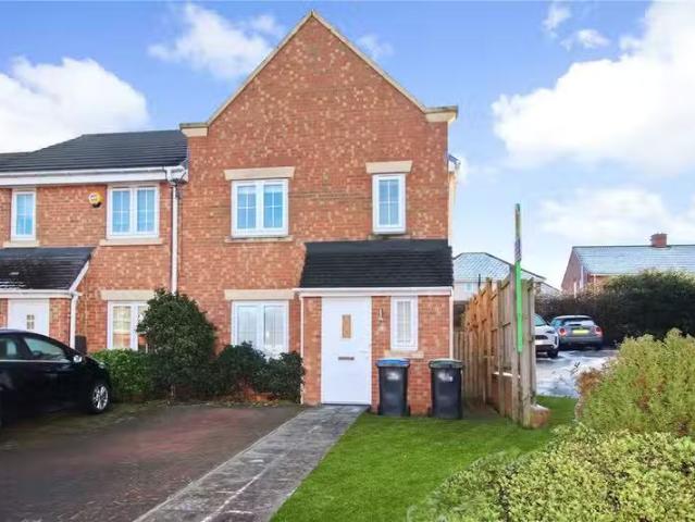 For Rent! 1 BA 3 bedroom End Terrace House to rent, Ashwood Cl.