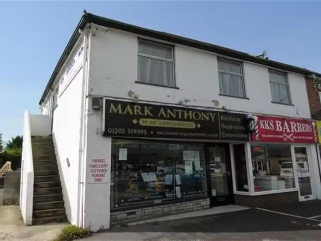 Rental! 1 BA 3 bedroom flat for rent in Alder Road, BH12