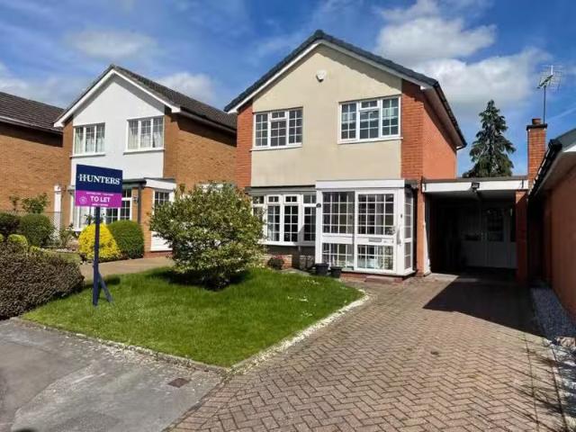 New 1 BA 3 bedroom house for rent in Copt Heath Drive, Knowle.
