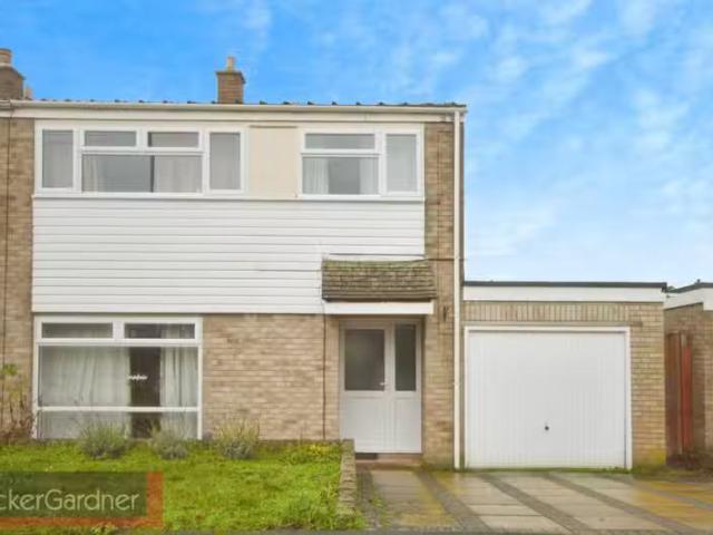 Cozy 1 BA 3 bedroom house for rent in Caraway Road, Fulbourn.