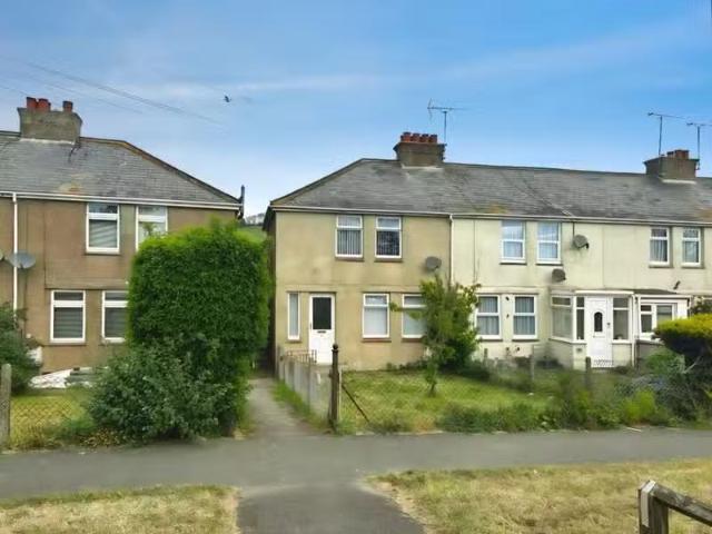 Unique 1 BA 3 bedroom house for rent in Dymchurch Road, Hythe.