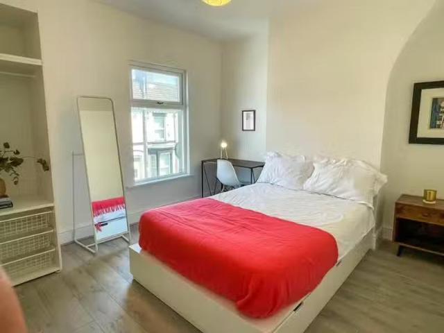 New 1 BA 3 bedroom house for rent in Hinton Street, Liverpool.