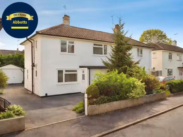 Charming 1 BA 3 bedroom house for rent in Sherwood Drive, Chel.