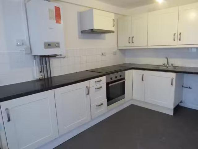Nice 1 BA 3 bedroom house for rent in Rowley Village, ROWLEY R.