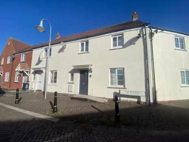 Rental! 1 BA 3 bedroom house for rent in The Badgers, St Georg.