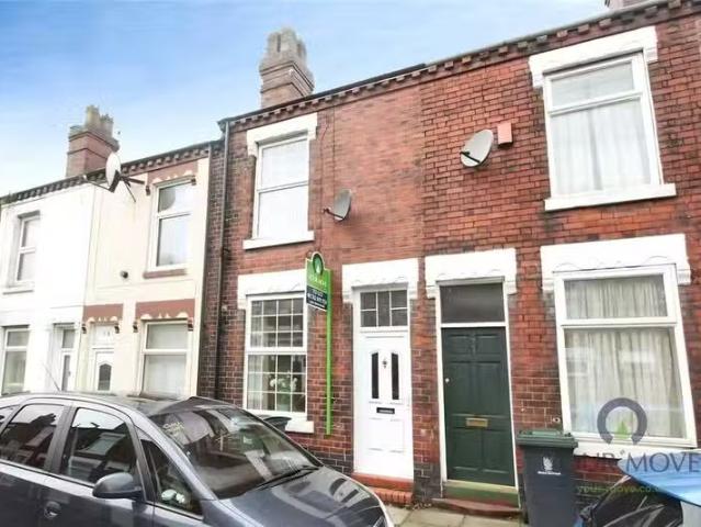 Unique 1 BA 3 bedroom Mid Terrace House to rent, Winifred Stre.