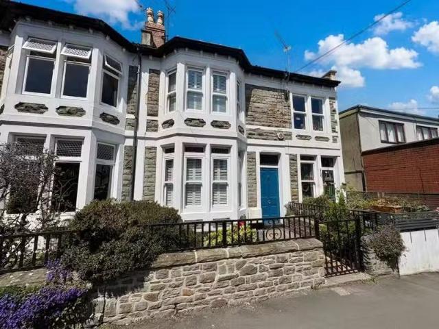 Rental! 1 BA 3 bedroom terraced house for rent in Bishopston.
