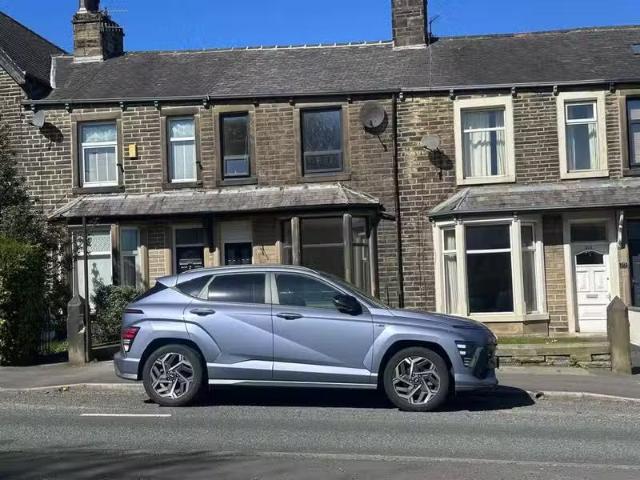 Charming 1 BA 3 bedroom terraced house for rent in Manchester.