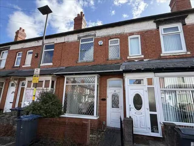 Rental! 1 BA 3 bedroom terraced house for rent in Roma Road, B.
