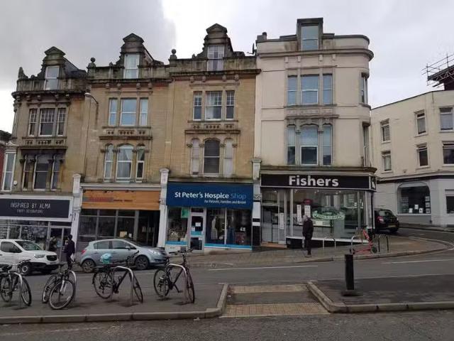 Charming 1 BA 3 bedroom terraced house for rent in Whiteladies.