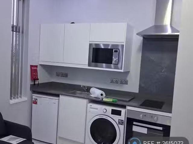 Rental! 1 BA Studio flat for rent in Brearley Street, Hockley.