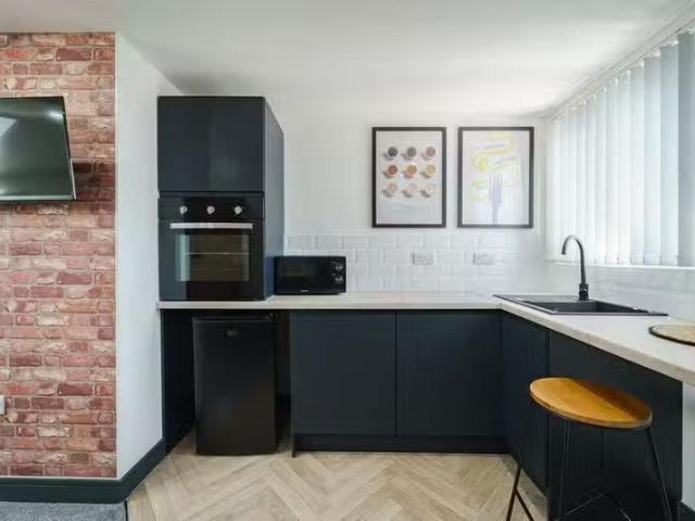 For Rent! 1 BA Studio flat for rent in Coundon Road, City Cent.