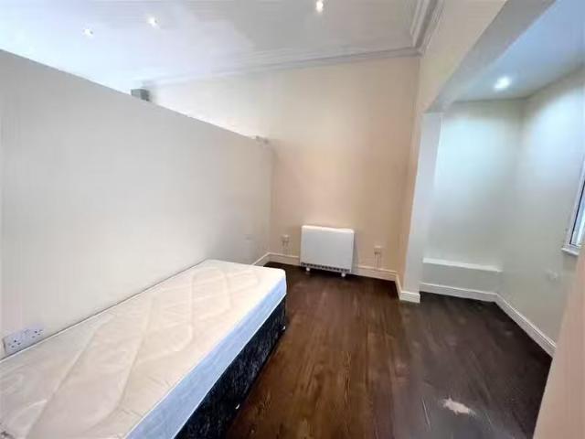 New 1 bedroom apartment for rent in 51 Old Market, BS2