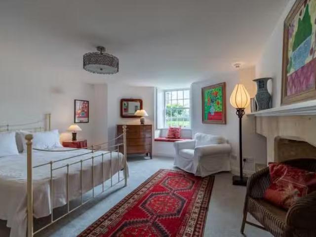 For Rent! 1 bedroom apartment for rent in The Apartment, Somer.