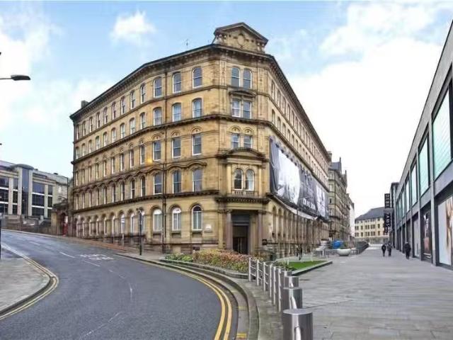 For Rent! 1 bedroom apartment for rent in Well Street, Bradfor.
