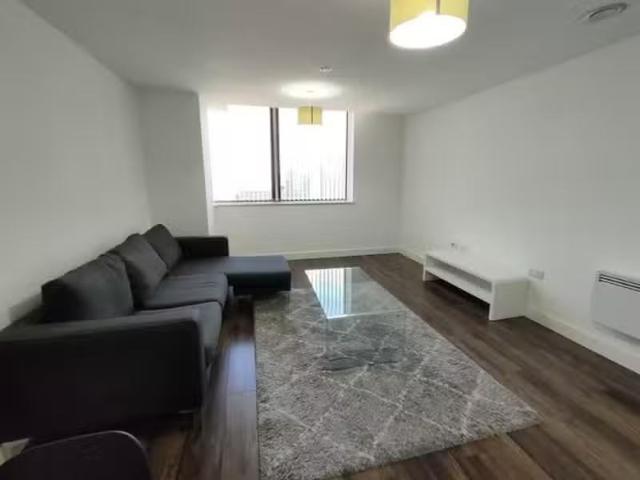Nice 1 bedroom apartment for rent in Broadway Residences, Broa.