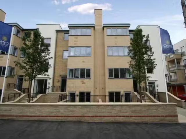 For Rent! 1 bedroom apartment for rent in Fitzwilliam Road, Ca.
