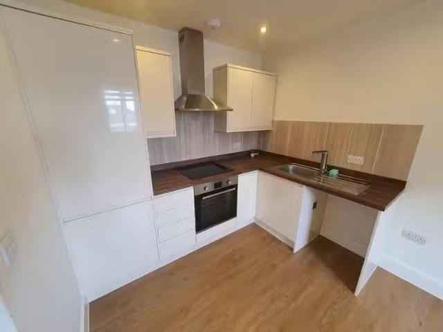 Just in! 1 bedroom apartment for rent in Lansdowne Road, Bourn.