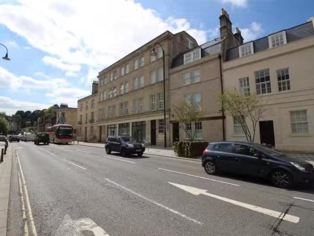 Charming 1 bedroom apartment for rent in Long Acre, Bath, BA1