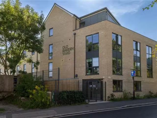 Rental! 1 bedroom apartment for rent in Old Bakery Yard, Jews.