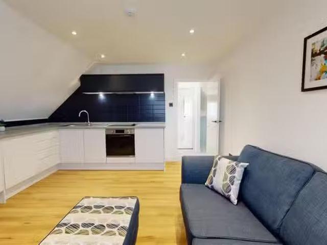 Unique 1 bedroom flat for rent in Northcote Street, Roath, Car.