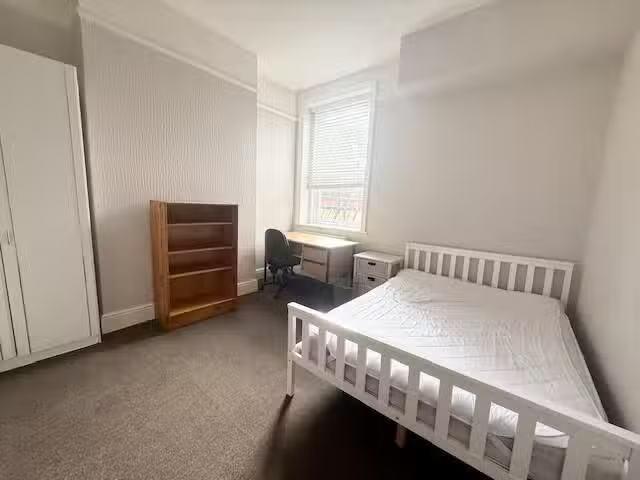 Cozy 1 bedroom flat for rent in Wimborne Road, Winton Banks, BH9
