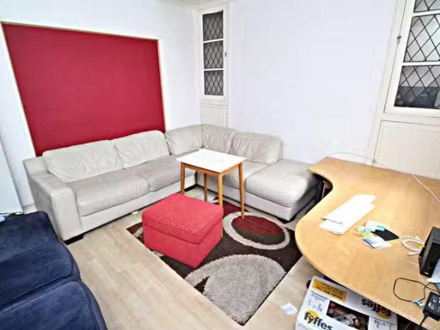 Cheap 1 bedroom house share for rent in Lawn Terrace, Trefores.