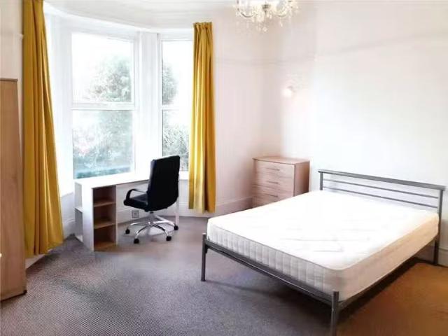 Charming 1 bedroom Room to rent, Maple Grove, Mutley, PL4 £50.