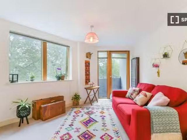 For Rent! 1 BR 1 bedroom apartment for rent in Latchmere, London