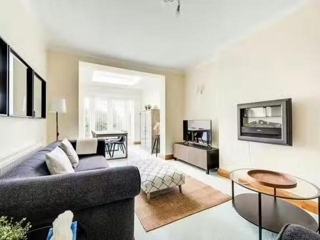 Rental! 1 BR Whitton Avenue East, Greenford
