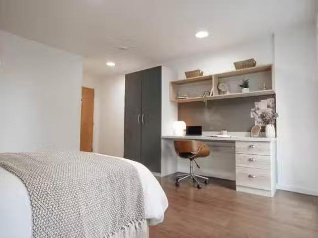 Just in! 1 BR Bailey Fields Bronze En Suite Lower Floors