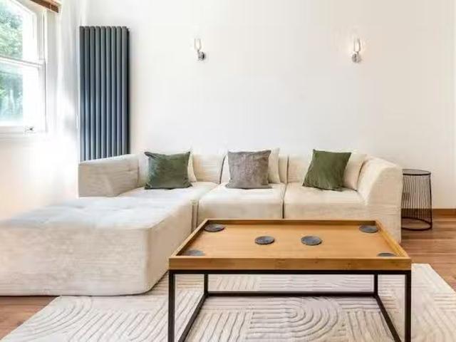Cozy 1 BR Beaufort Gardens, London