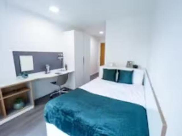 Nice 1 BR Dobbie's Point Ensuite Bronze Courtyard