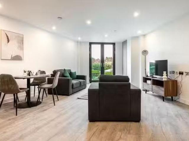 Cozy 1 BR Eboracum Way