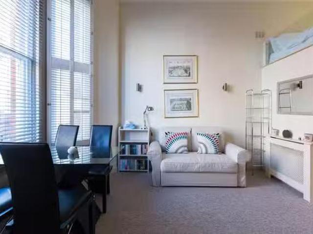 Rental! 1 BR Egerton Gardens
