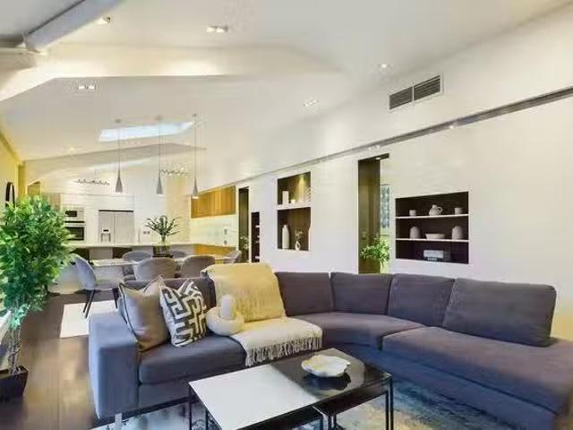 Rental! 1 BR Kingsford Street, London