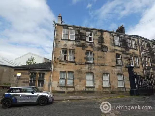 Cozy 1 BR Property to rent in Anchor Buildings, Paisley, Renfr.