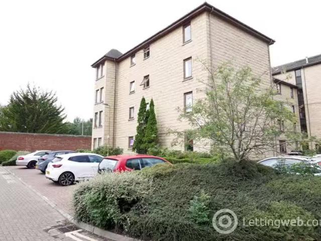 New 1 BR Property to rent in Balfour Place, Leith Walk, Edinbu.