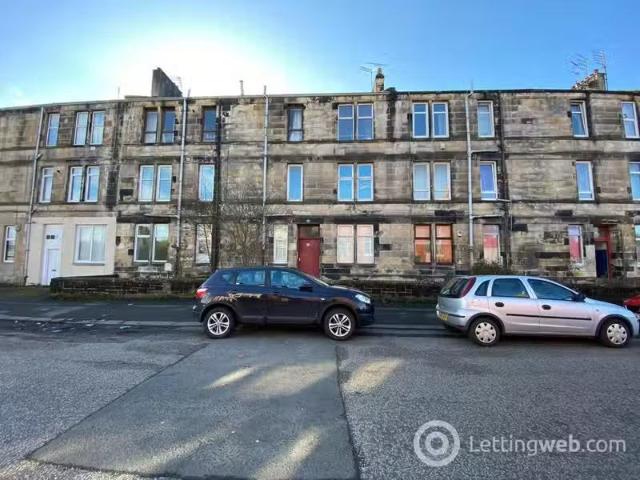 Cheap 1 BR Property to rent in Blackhall Street, Paisley, Renf.