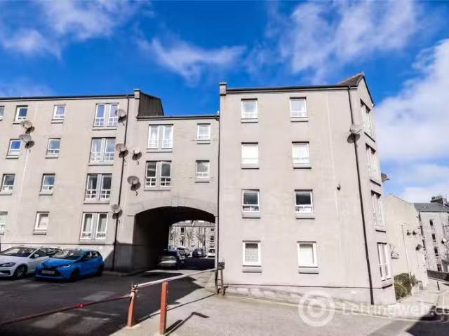 Just in! 1 BR Property to rent in Cuparstone Court, Cuparstone.