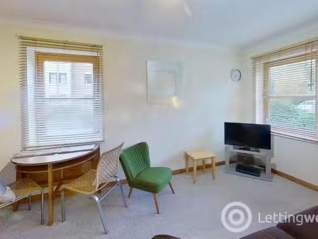 Cheap 1 BR Property to rent in Craighouse Gardens, Edinburgh.