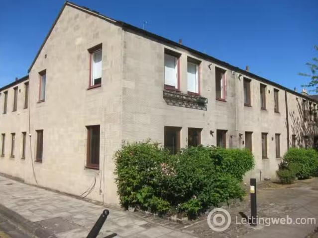 Rental! 1 BR Property to rent in Jamaica Mews,, Edinburgh, EH.