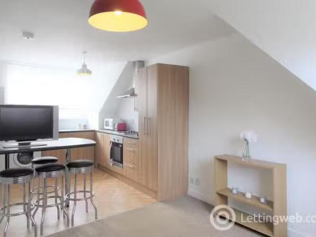 Rental! 1 BR Property to rent in Kingsland Place, Aberdeen, AB.